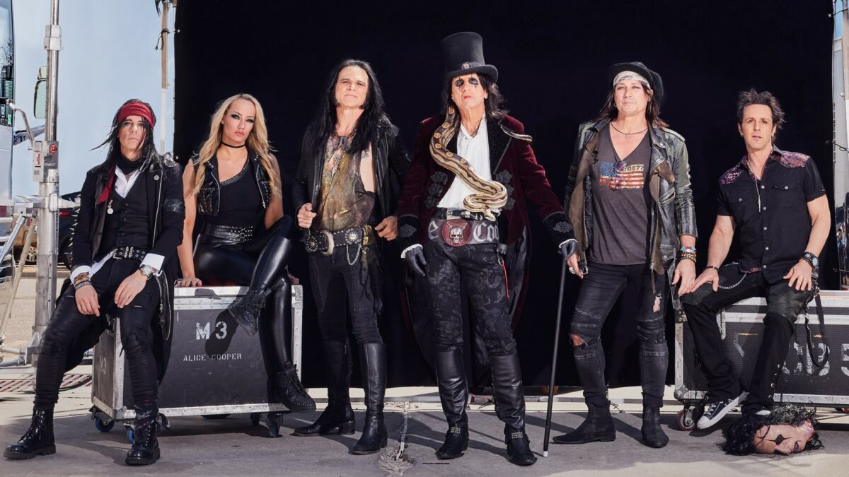 Rocklegende Alice Cooper landete am Freitag mit neuem Album auf der ...