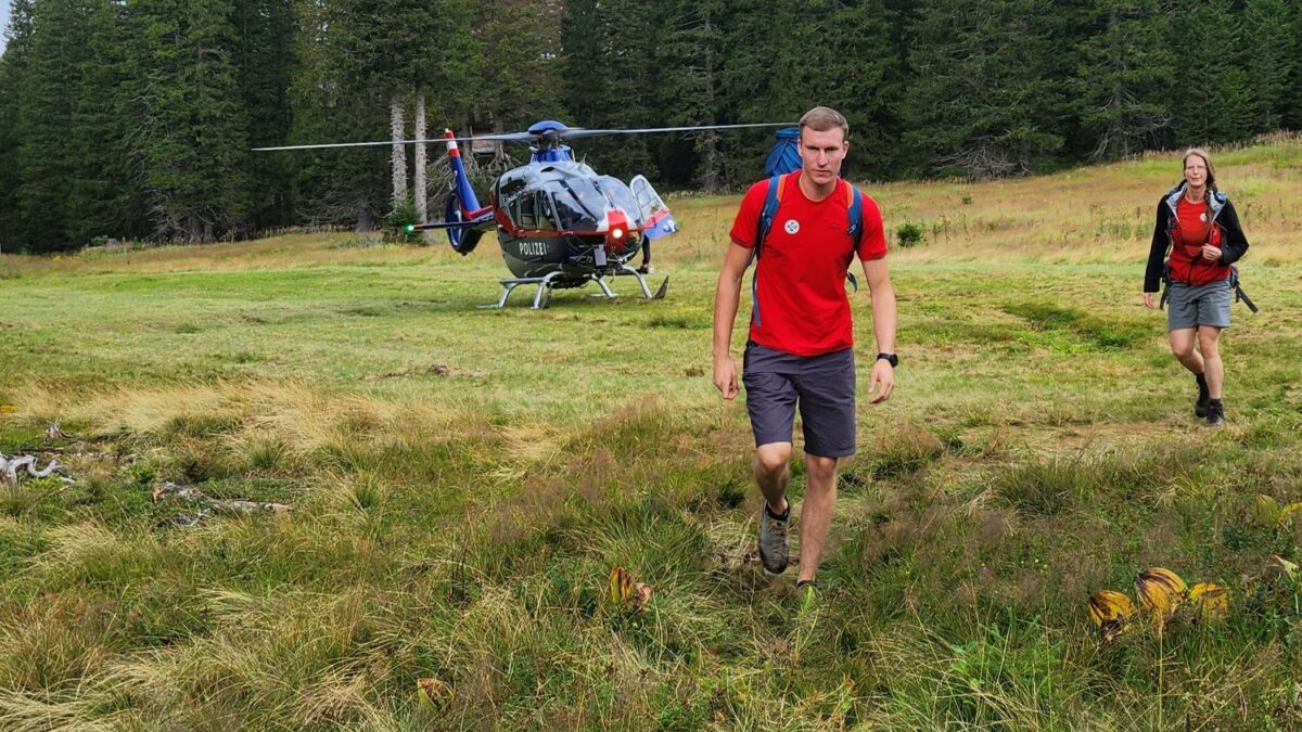 Bergrettung Reichenau: Mutter und Tochter am Kaisersteig auf der Rax in ...